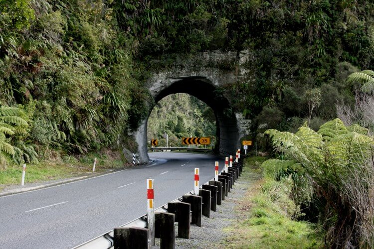 Mt Messenger work continues | King Country News